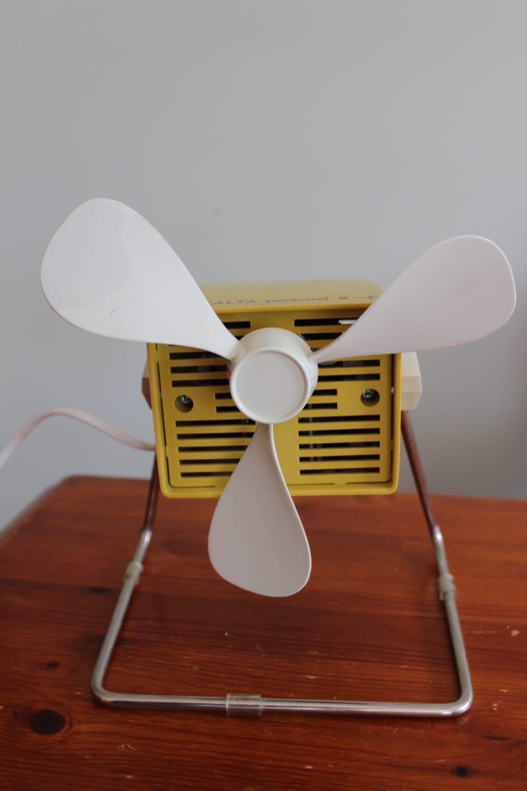 Retro cool fan - Vintage Recycled