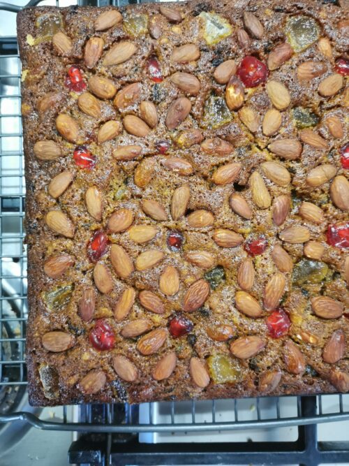 Christmas Cake Recipe - Vintage Recycled